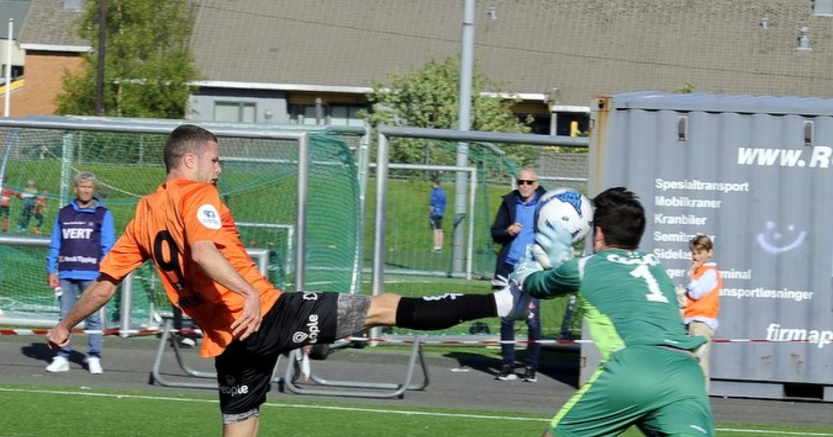 Fotball-NM: KFUM Oslo - Åsane / Åsane Fotball