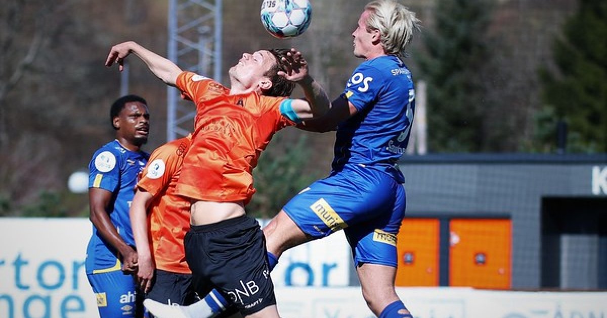 Klare for å fighte / Åsane Fotball