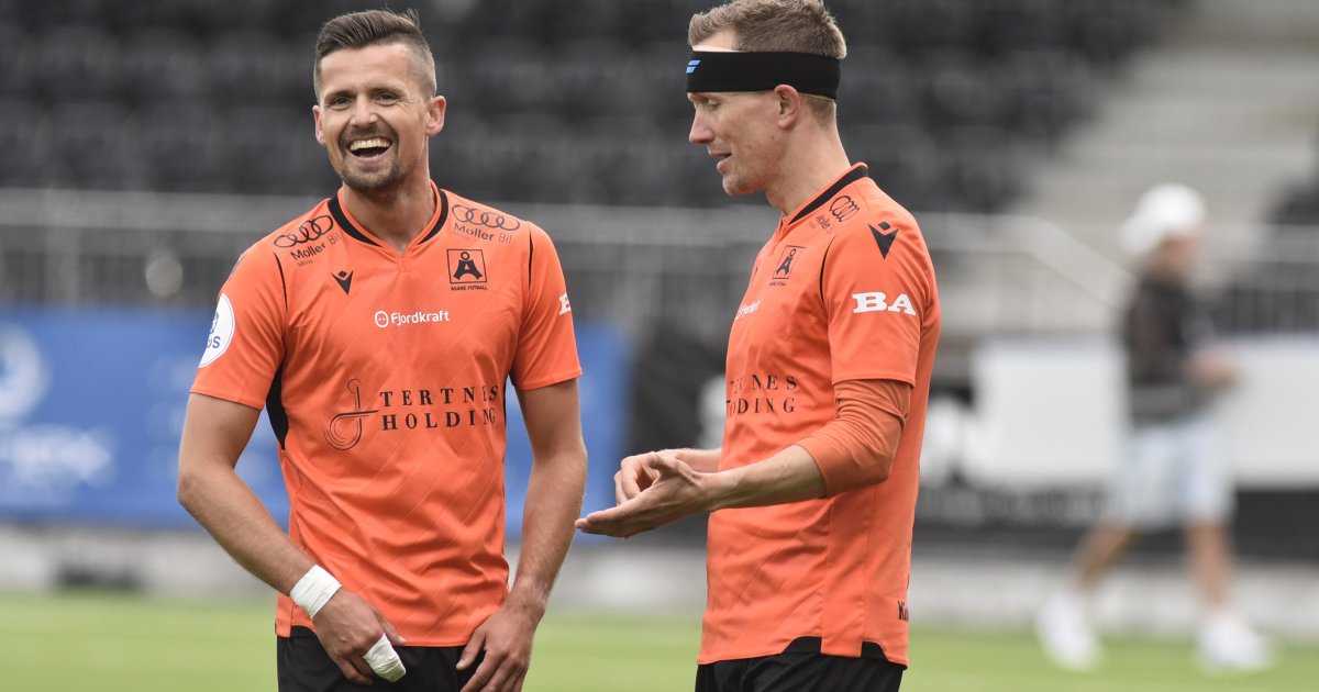 Se hvem som starter mot Sogndal / Åsane Fotball